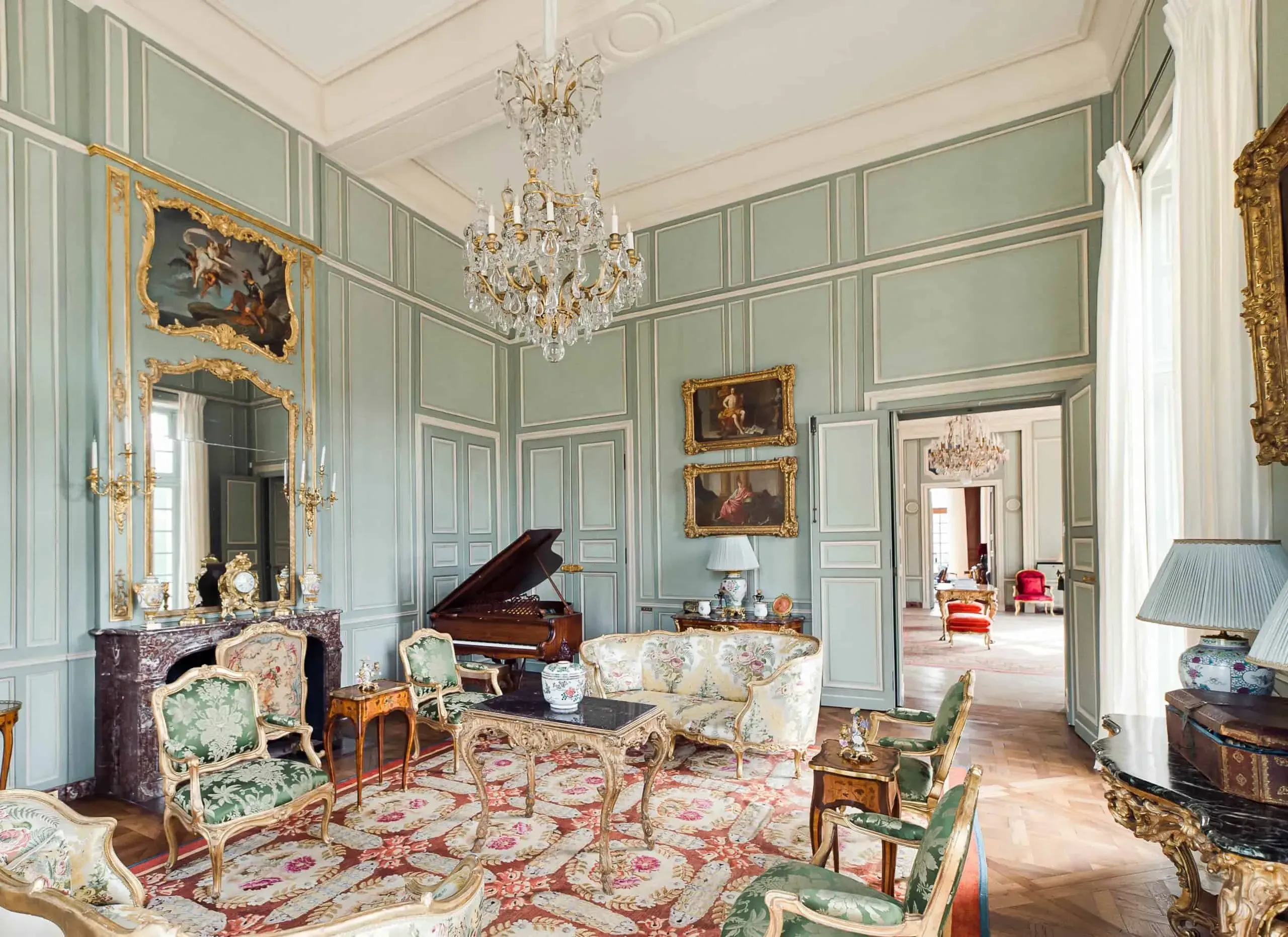 The Best Paris Filming Locations: Where Hollywood Meets Paris