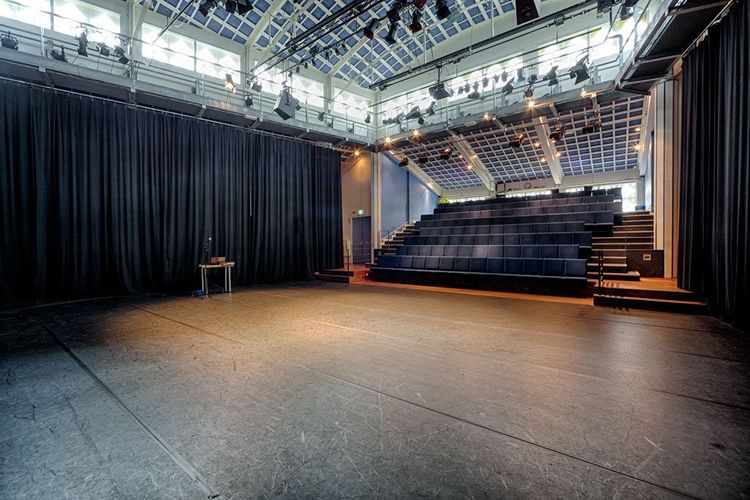 Top 5 Trendy Press Conference Venues in Amsterdam